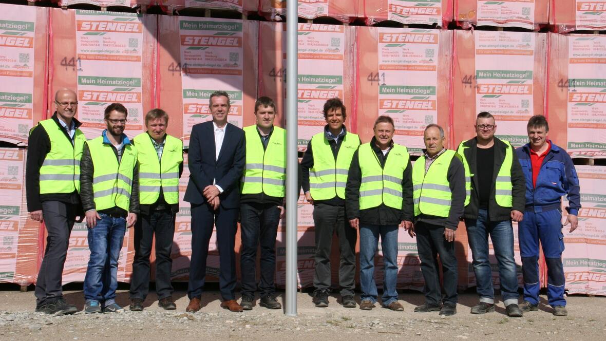 RUF Baustoffe zu Besuch am Werk Donauwörth - Stengel Ziegel ...